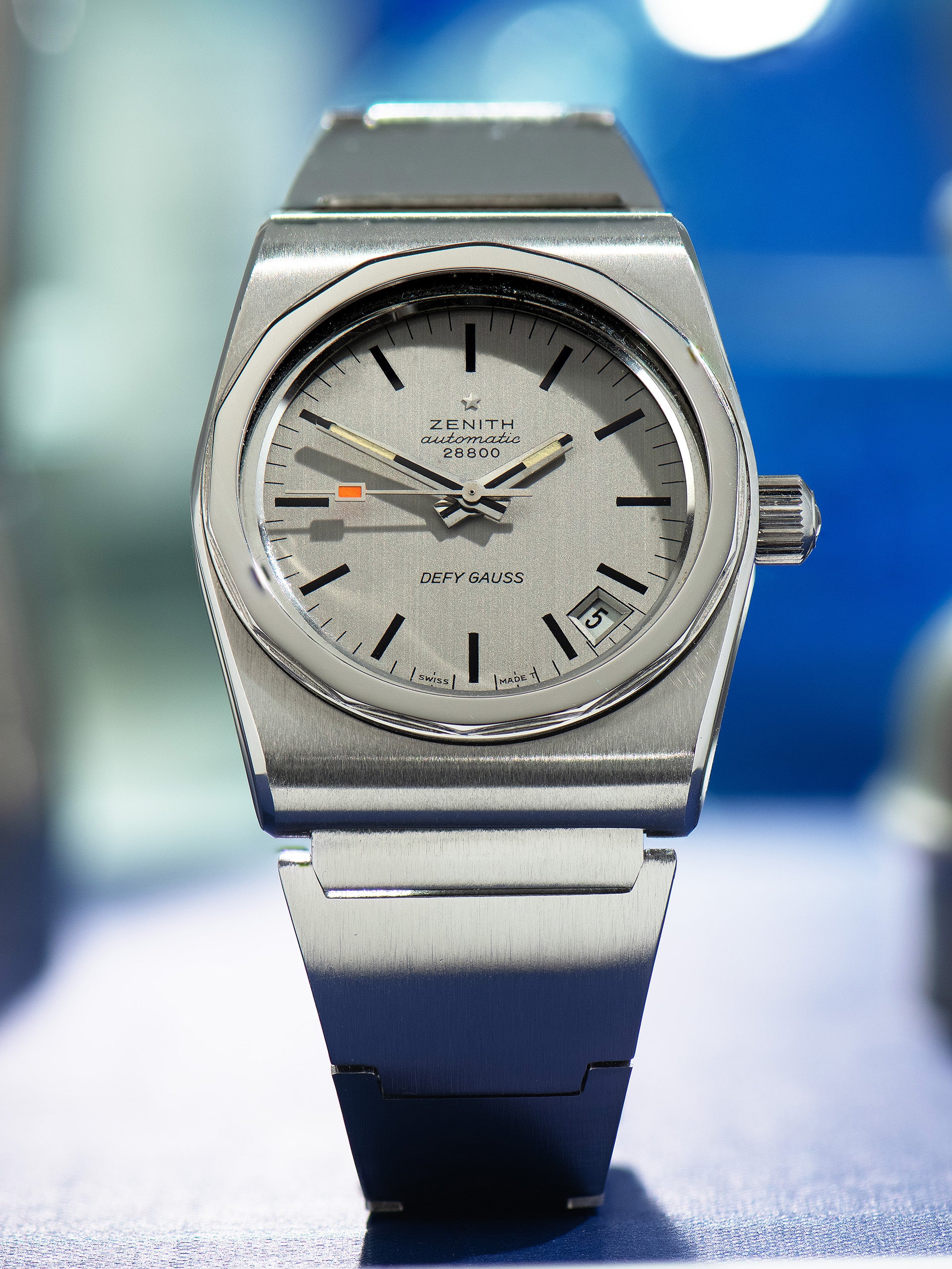 1970s Zenith Defy Gauss 28800 (Ref. A7688) Silver Dial