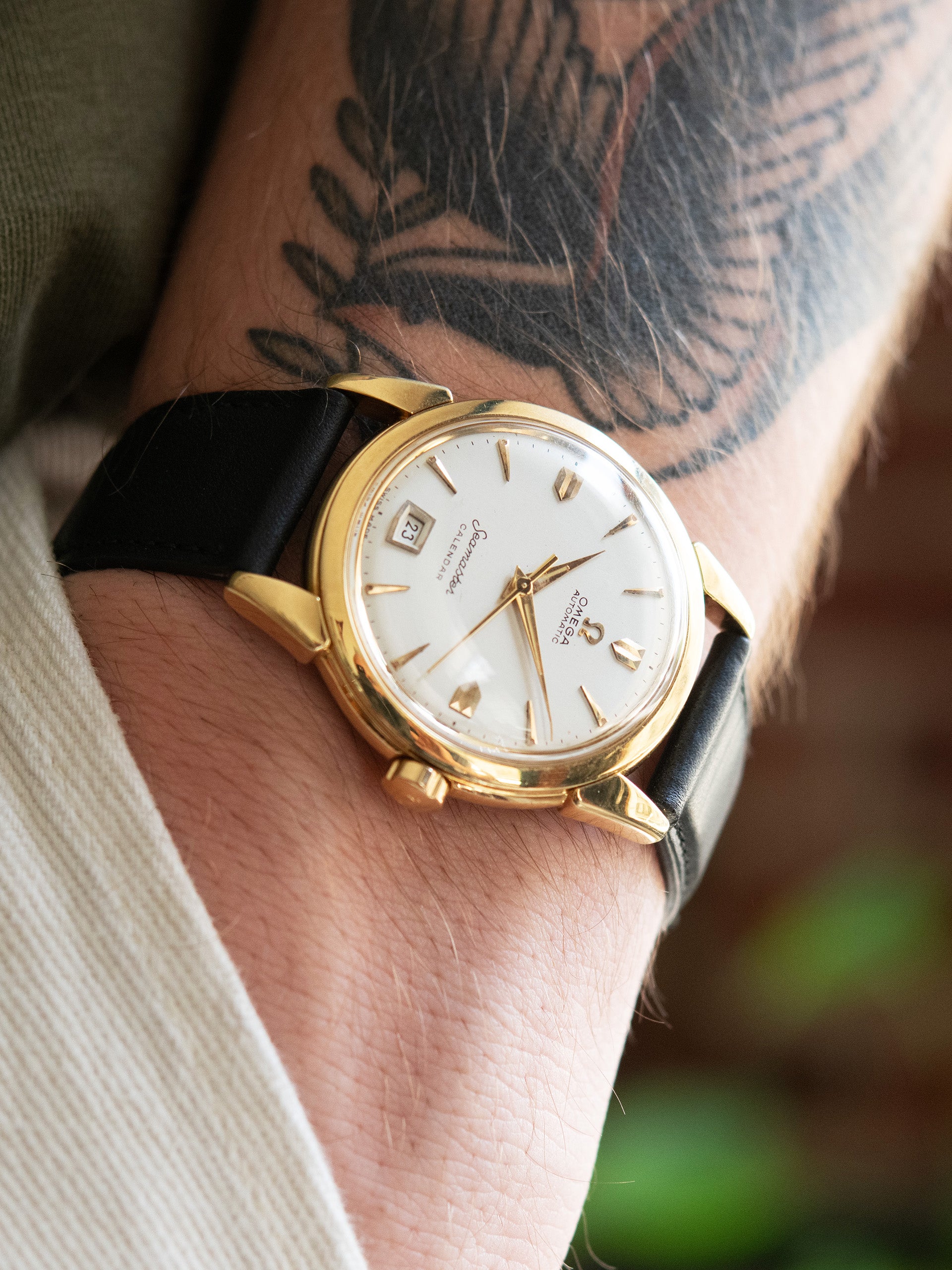 1950 Omega Seamaster Calendar 18K YG (Ref. 2627 SC) Silver Dial