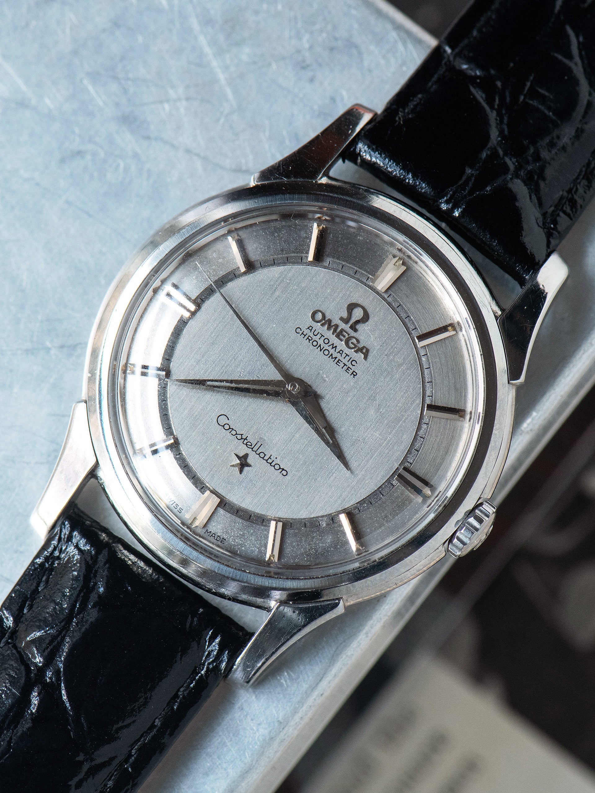 1960 Omega Constellation (Ref. 14381 8 SC) Stepped Two-Tone Pie-Pan Di