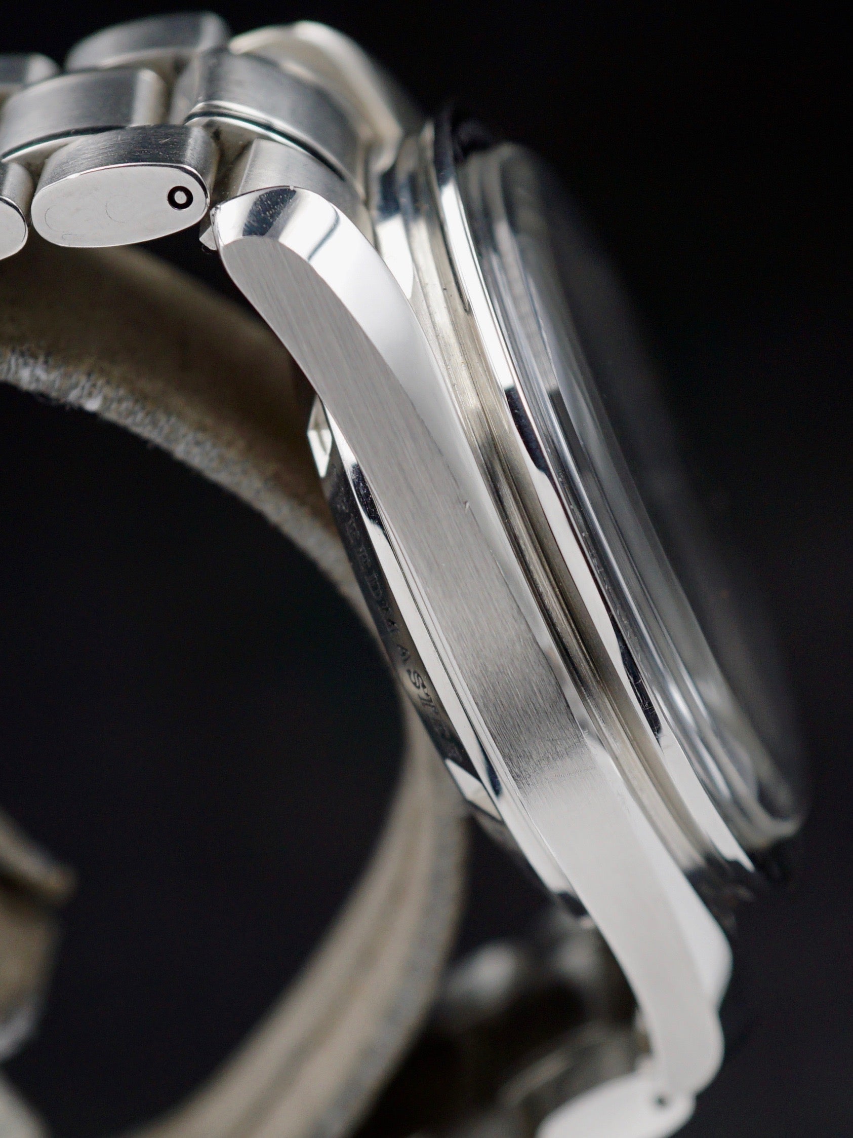 1997 OMEGA Speedmaster Professional (Ref. 3572.50) "Sapphire Case Back